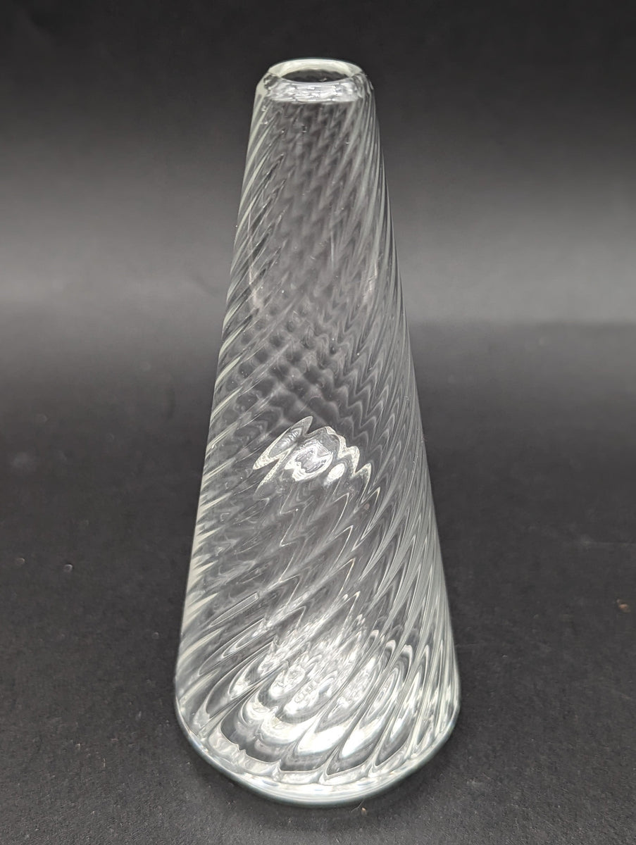 Bomb Pro Erig - Tapered Glass – Avernic Smoke Shop