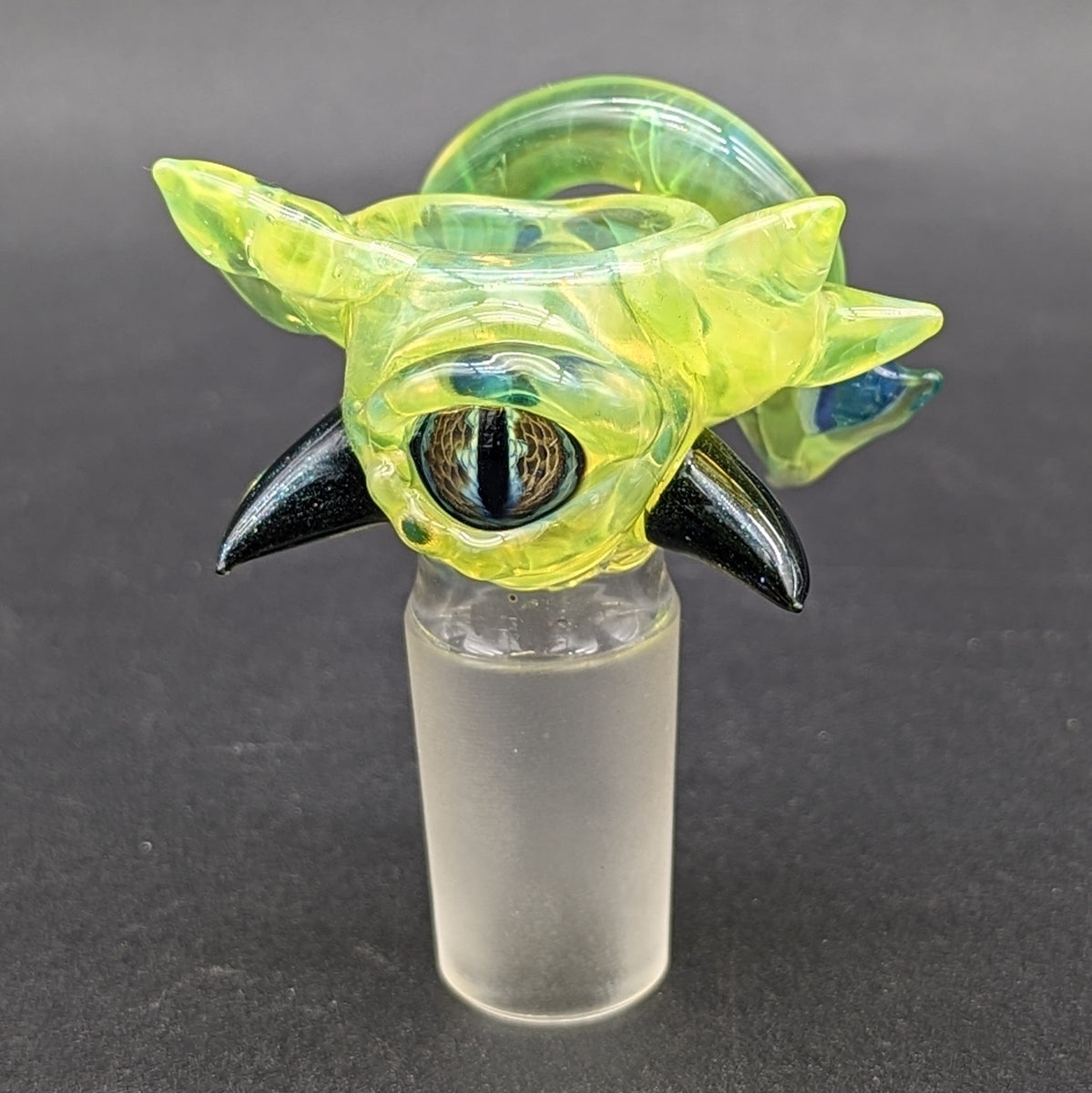 Mako Glass 18mm Dragon Bowl Slides – Avernic Smoke Shop