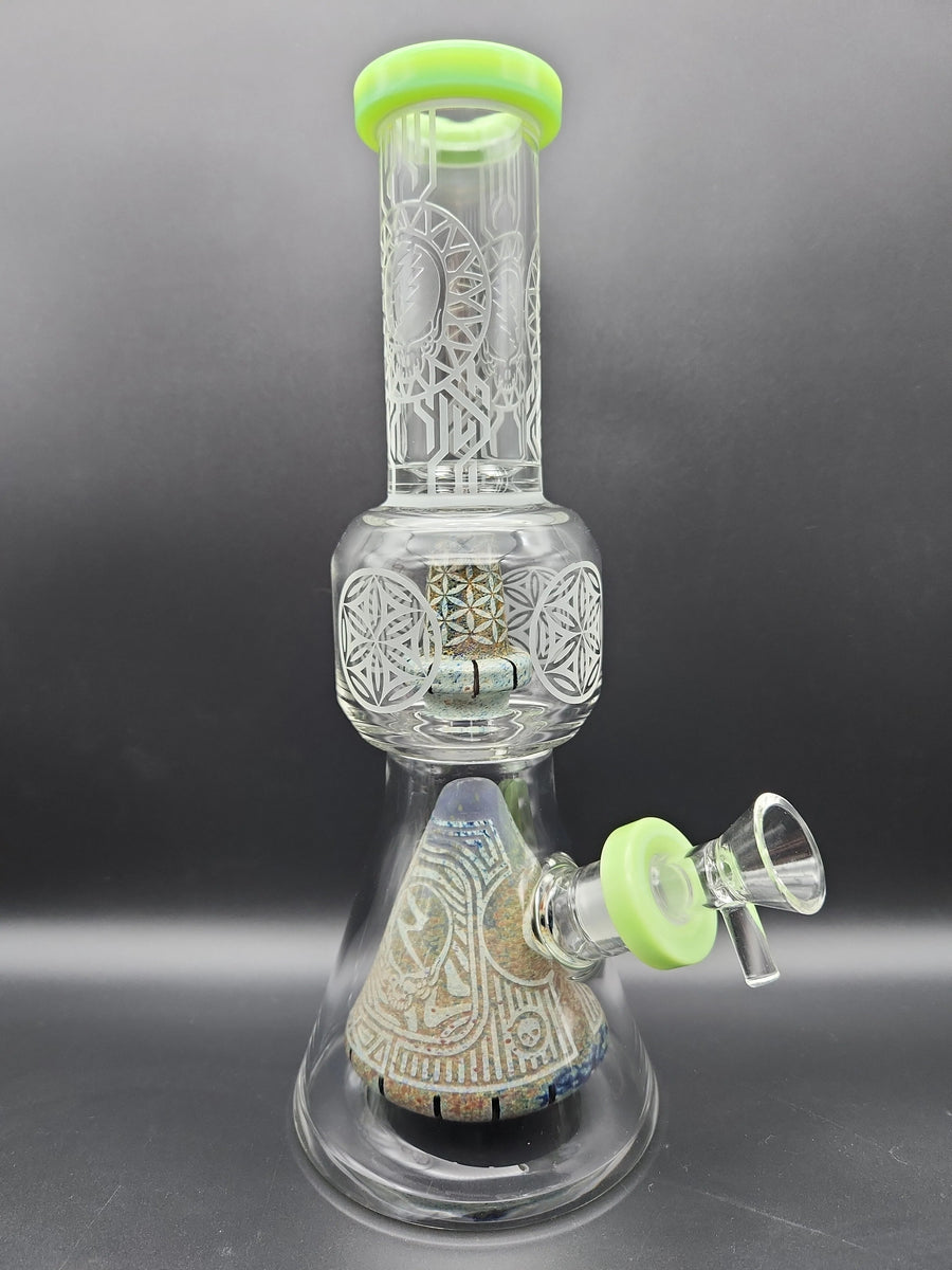 11.5" Etched Stone Pyramid Beaker – Avernic Smoke Shop