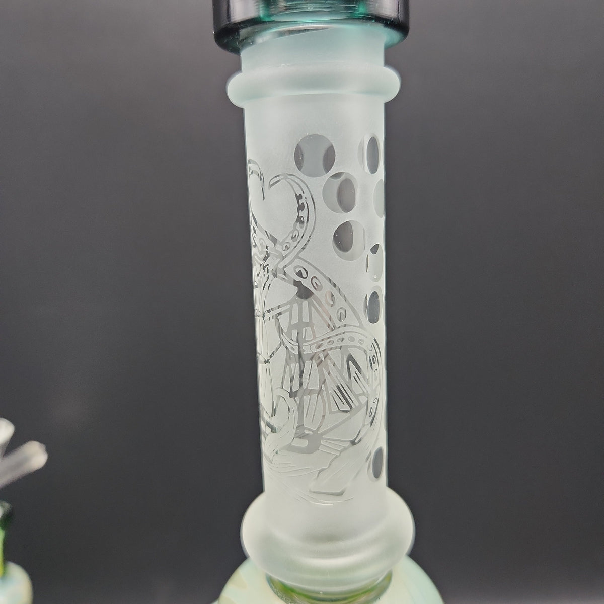 9.5" Kraken Tentacle Sandblasted Water Pipe – Avernic Smoke Shop