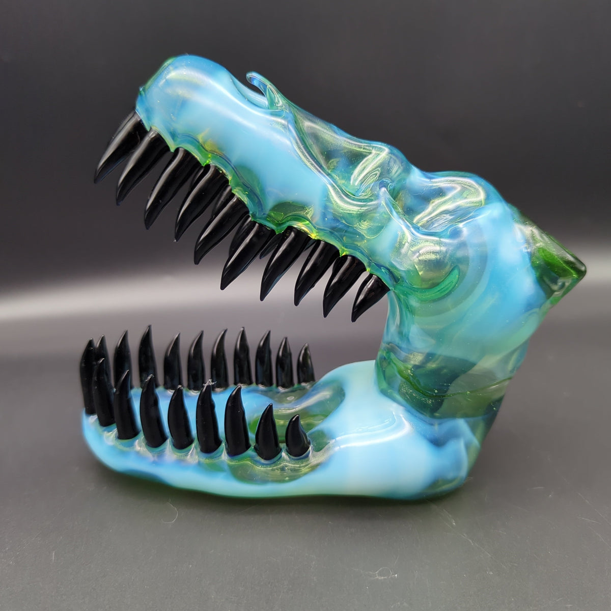 Full Color Dino Skull Sculpture Rig - by EKA Glass – Avernic Smoke Shop