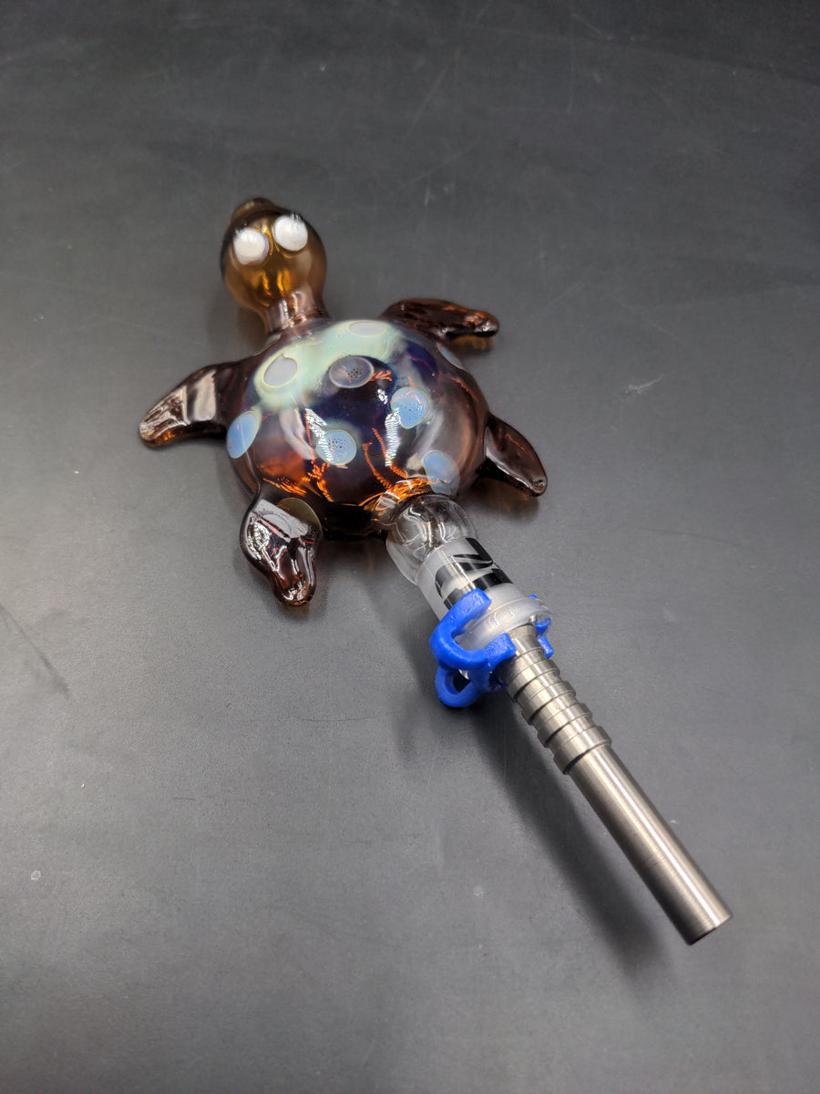 Pulsar Sea Turtle Dab Straw | 6" | 10mm – Avernic Smoke Shop