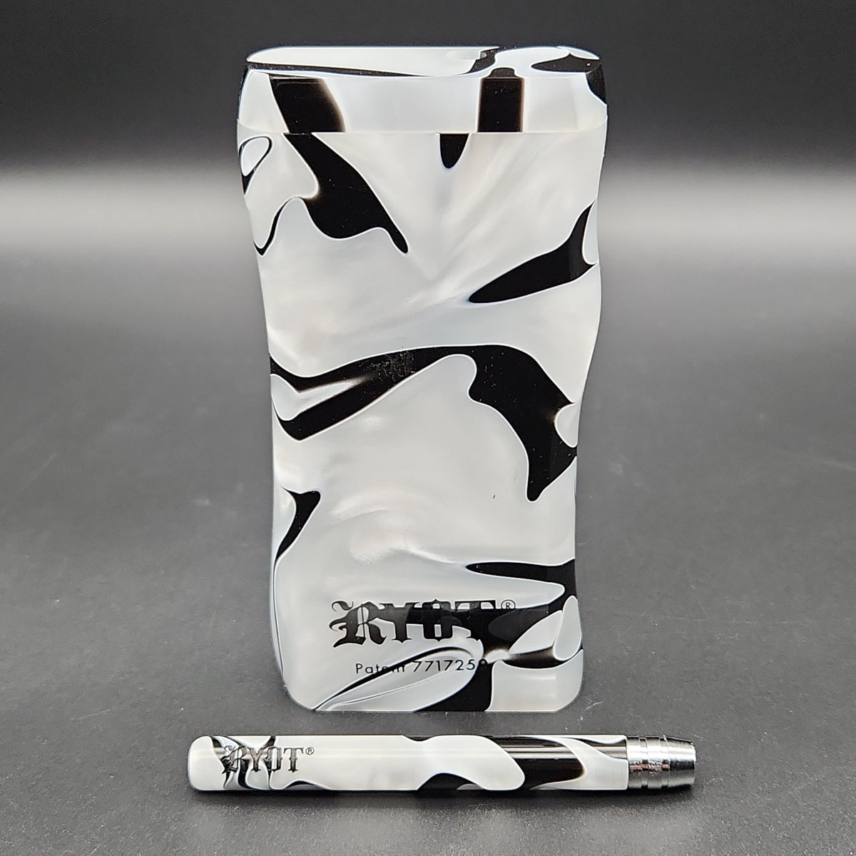RYOT Acrylic Magnetic Taster Box - 3" / Large – Avernic Smoke Shop